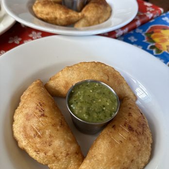 MAMA ROOMBA - Updated January 2025 - 418 Photos & 559 Reviews - 1814 ...