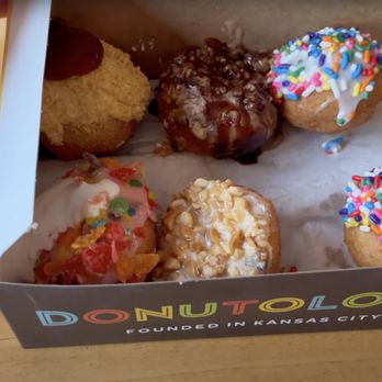 DONUTOLOGY - CLOSED - Updated August 2025 - 59 Photos & 26 Reviews ...