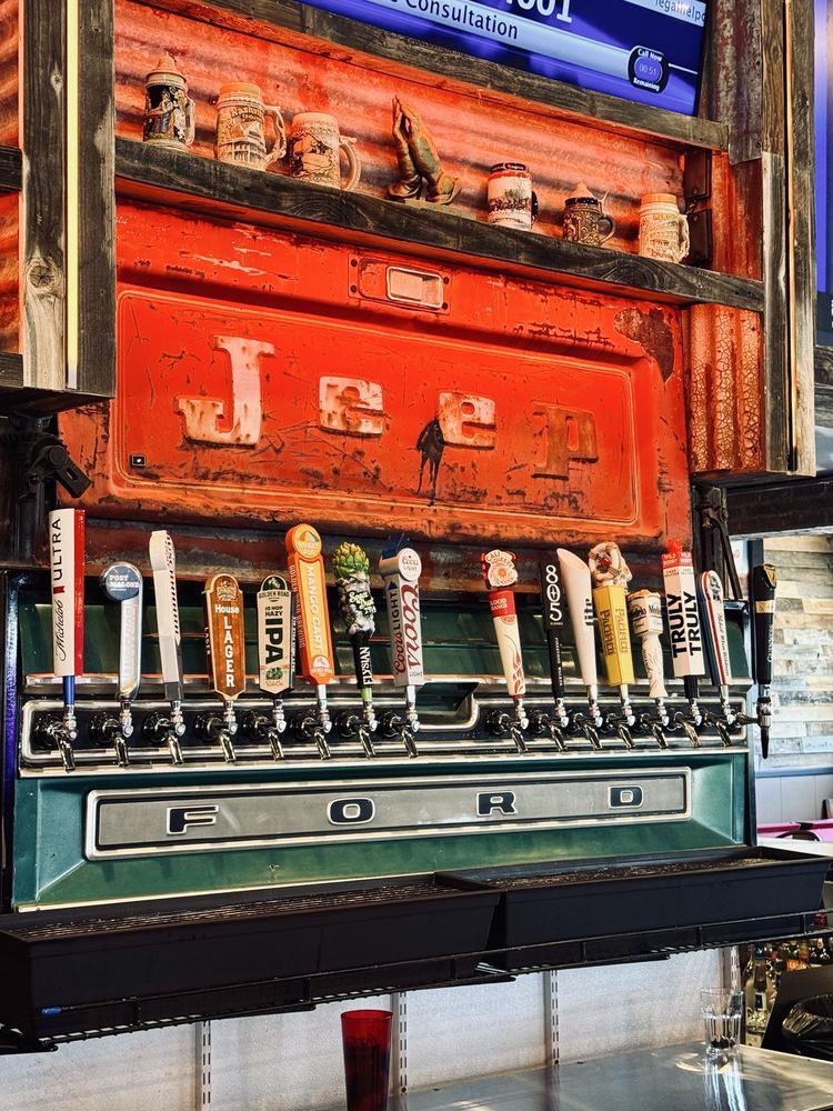 SHINDIGS COUNTRY KITCHEN BAR & STAGE - Updated December 2025 - 154 ...