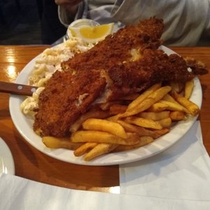 CURRY’S RESTAURANT AND PUB - 125 Photos & 101 Reviews - 864 Kenmore Ave ...