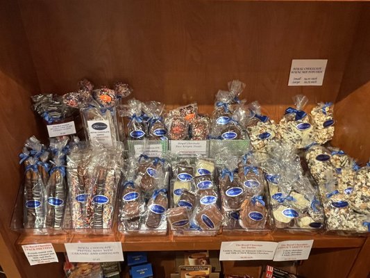 THE ROYAL CHOCOLATE - Updated September 2024 - 558 Photos & 150 Reviews ...