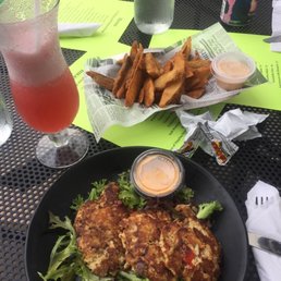 UNION TAVERN - Updated October 2025 - 68 Photos & 52 Reviews - 4565 ...