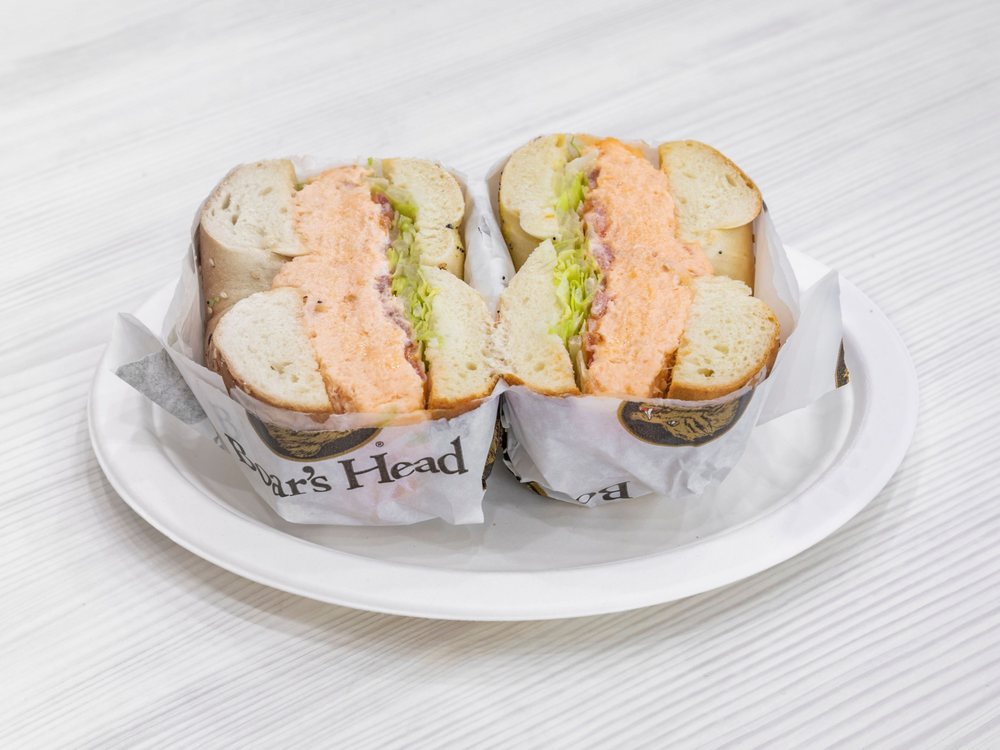 BAGEL BOSS - BAYSHORE - 48 Photos & 202 Reviews - 555 E Main St, Bay ...