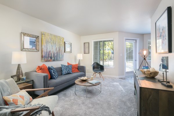 LAKE FENWICK ESTATES - Updated October 2025 - 16 Photos - 24849 46th ...