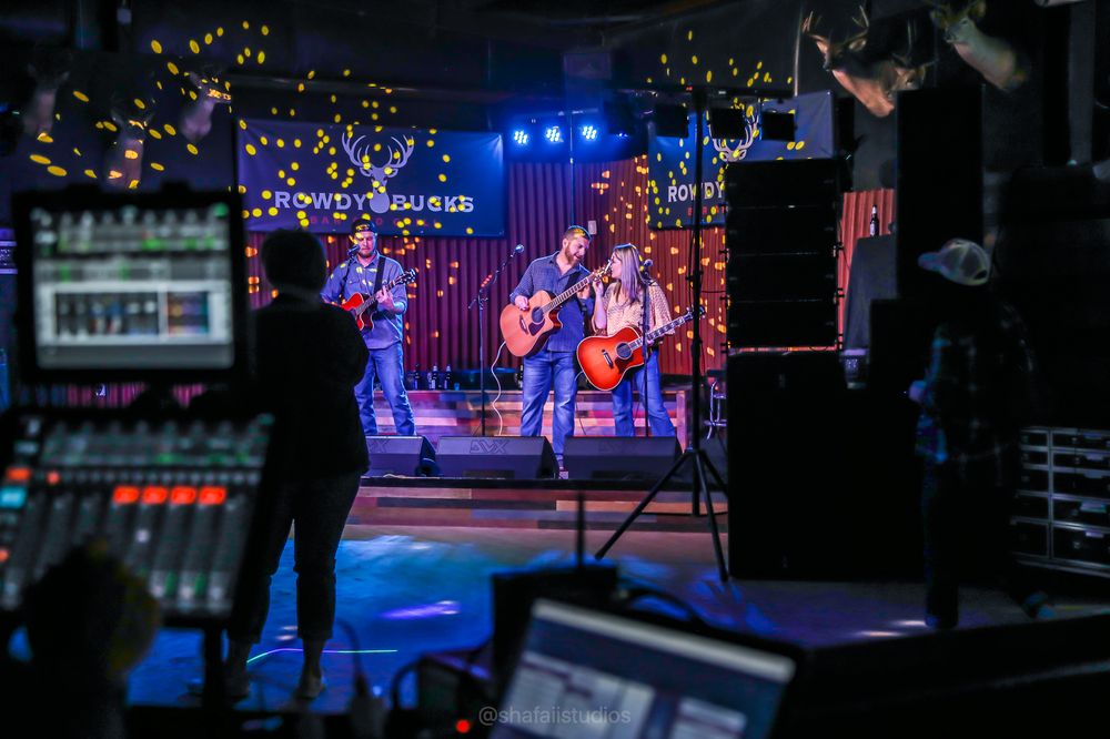 ROWDY BUCKS BAR & GRILL - Updated March 2025 - 17 Photos & 11 Reviews ...