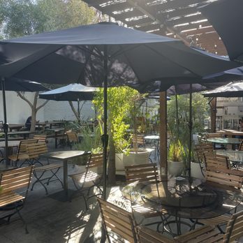 LARCHMONT BUNGALOW CAFE - Updated June 2024 - 1590 Photos & 720 Reviews ...