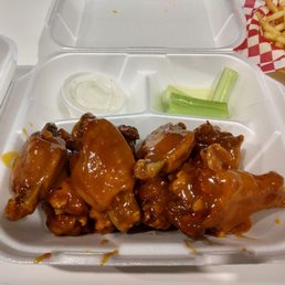 CHEX GRILL & WINGS - SARDIS - 18 Photos & 34 Reviews - Chicken Wings ...