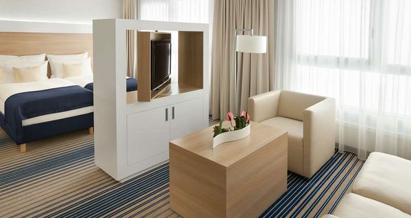 BEST WESTERN PLUS WELCOME HOTEL FRANKFURT - 37 Photos & 13 Reviews ...