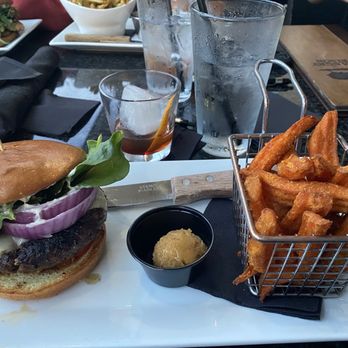 THE HANGRY BISON - Updated April 2025 - 563 Photos & 350 Reviews - 250 ...