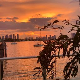 PAMPLEMOUSSE BY THE BAY - Updated July 2025 - 170 Photos & 15 Reviews ...