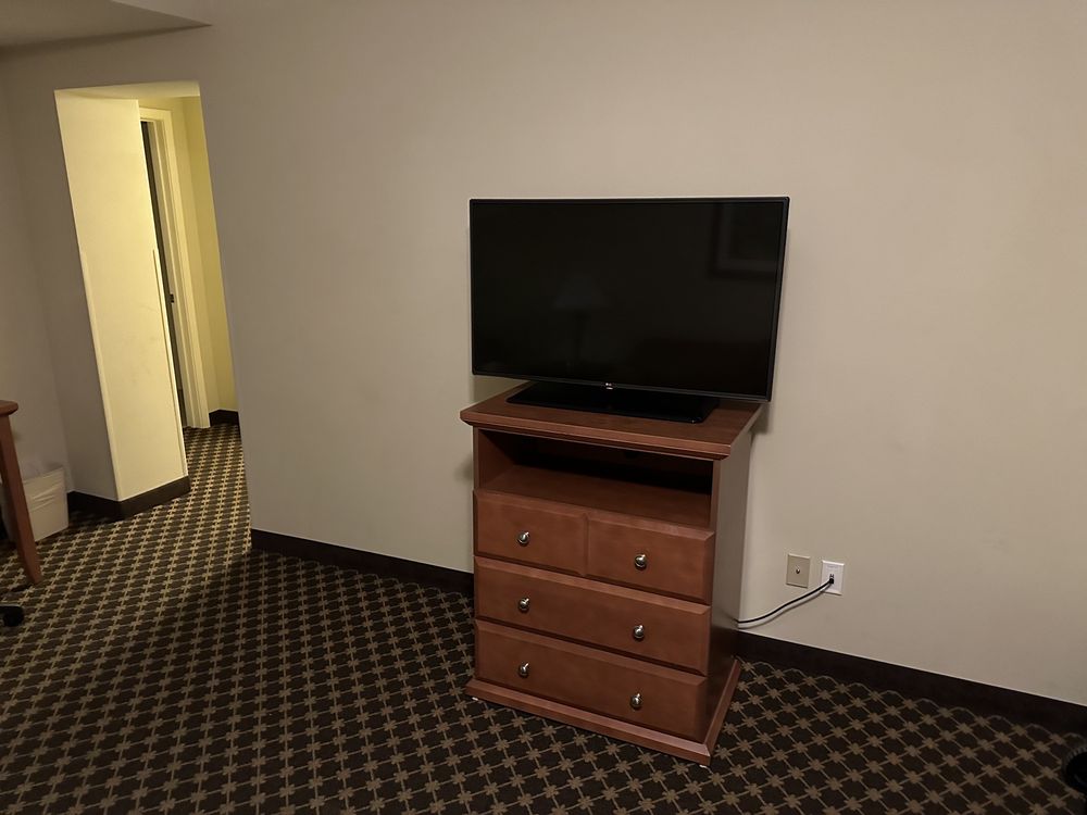 WESTWIND INN - Updated January 2026 - 97 Photos & 71 Reviews - 570 ...