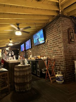 THREE BIRDS TAVERN - Updated December 2025 - 459 Photos & 578 Reviews ...