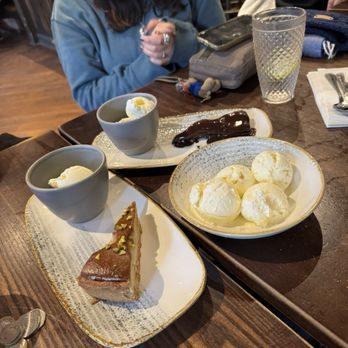 MACGREGORS - Updated October 2025 - 88 Photos & 70 Reviews - 109 ...