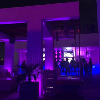 77 DEGREES ROOFTOP - Updated September 2024 - 149 Photos & 165 Reviews ...
