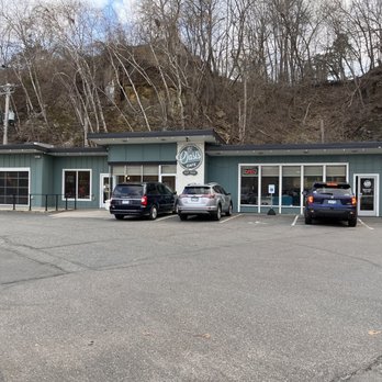 OASIS CAFE - Updated August 2024 - 220 Photos & 328 Reviews - 806 Main ...