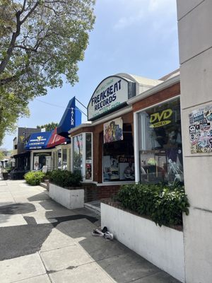 FREAKBEAT RECORDS - Updated June 2025 - 51 Photos & 200 Reviews - 13616 ...