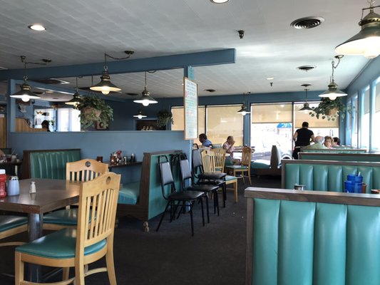 LEO’S BREAKFAST RESTAURANT - 16 Photos & 72 Reviews - 249 Main St ...