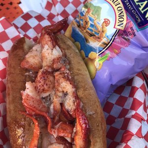 FAT CHEEKS HAWAII - 1020 Photos & 380 Reviews - 1200 Ala Moana Blvd ...