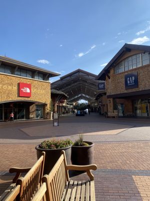 OUTLETS AT TRAVERSE MOUNTAIN - Updated September 2025 - 122 Photos & 81 ...