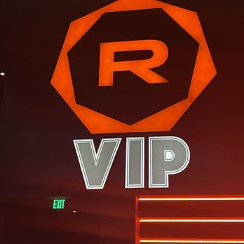 REGAL FRESNO RIVERPARK - Updated July 2025 - 486 Photos & 361 Reviews ...