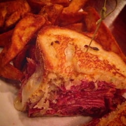 THE AULD SHEBEEN - Updated November 2024 - 76 Photos & 98 Reviews ...