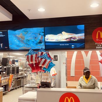 MCDONALD’S - Updated October 2024 - 1419 Photos & 566 Reviews - 6875 ...