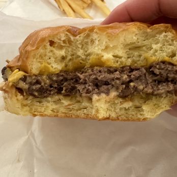 CHEESEBURGER FACTORY - Updated December 2025 - 79 Photos & 40 Reviews ...