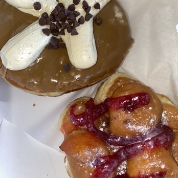 LEGENDARY DOUGHNUTS - Updated August 2024 - 382 Photos & 374 Reviews ...