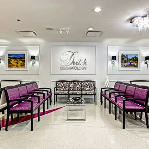 DERICK DERMATOLOGY - ELGIN - Updated June 2025 - 10 Photos & 33 Reviews ...