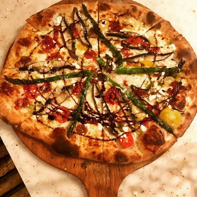 QUO VADIS PIZZERIA - 20 Photos - 316 St Clair Street, Chatham, Ontario ...