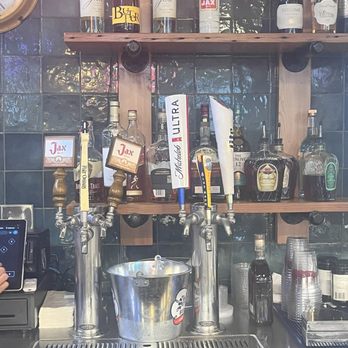 RIVERSHACK - Updated September 2025 - 40 Photos & 23 Reviews - 401 ...