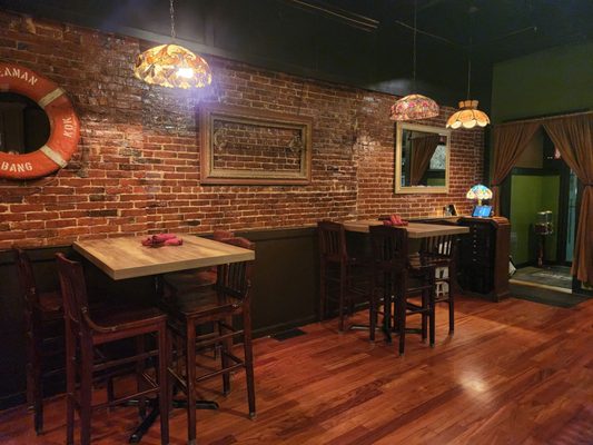 STASH BOX - Updated October 2024 - 38 Photos & 22 Reviews - 866 Elm St ...