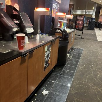 AMC SOUTHDALE 16 - Updated December 2024 - 82 Photos & 189 Reviews ...