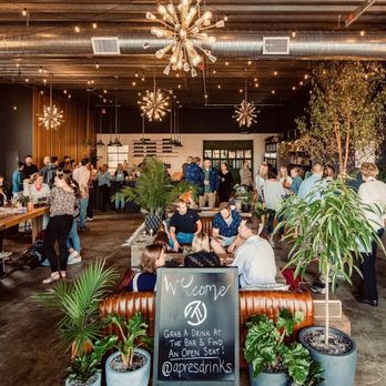 APRÈS - Updated July 2025 - 162 Photos & 51 Reviews - 148 Anderson St ...