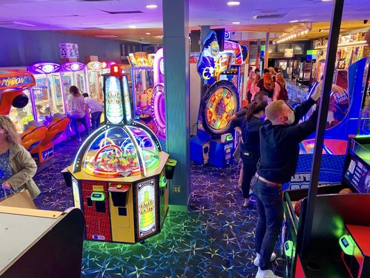 RYAN FAMILY AMUSEMENTS - 28 Photos & 40 Reviews - 266 Thames St ...