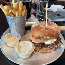 STACK 571 BURGER AND WHISKEY BAR - Updated December 2025 - 455 Photos ...
