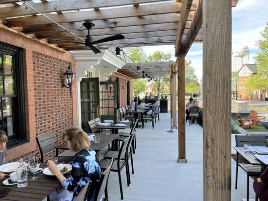 GREEN LINE KITCHEN AND COCKTAILS - Updated March 2025 - 40 Photos & 36 ...