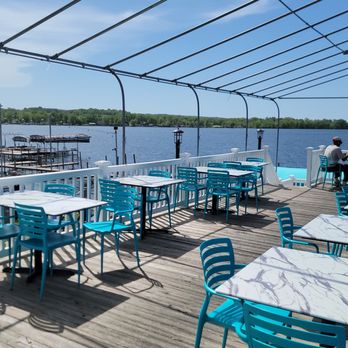 THE FISH - Updated August 2025 - 88 Photos & 190 Reviews - 61 Lakeside ...