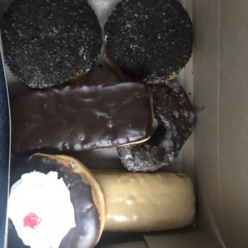 MEL-O-CREAM DONUTS - Updated December 2025 - 26 Photos & 26 Reviews ...