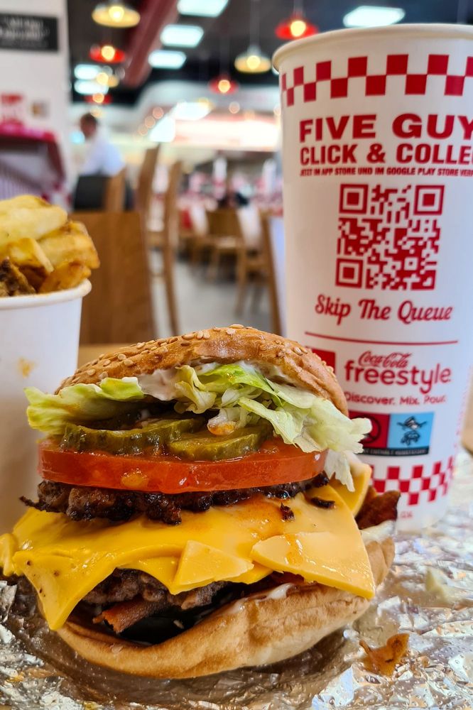 FIVE GUYS - Updated December 2024 - 33 Photos & 13 Reviews ...