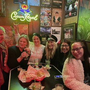 STREAMLINE TAVERN - 46 Photos & 92 Reviews - 174 Roy St, Seattle, WA ...