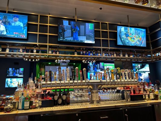 32 BREWS STREET - Updated September 2024 - 319 Photos & 111 Reviews - 1 ...