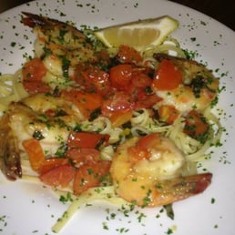 THE QUARTERDECK RESTAURANT - Updated October 2024 - 330 Photos & 587 ...