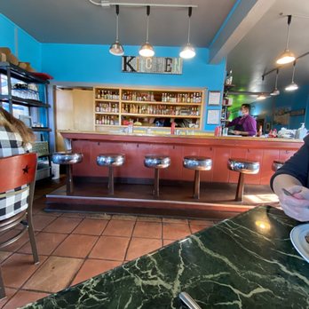 Dish cafe store