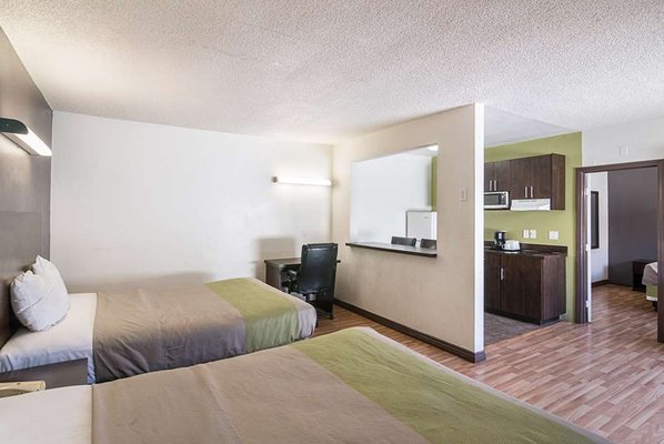 STUDIO INN - Updated September 2025 - 91 Photos & 36 Reviews - 13561 ...