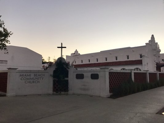 MIAMI BEACH COMMUNITY CHURCH - Updated May 2026 - 29 Photos & 19 ...