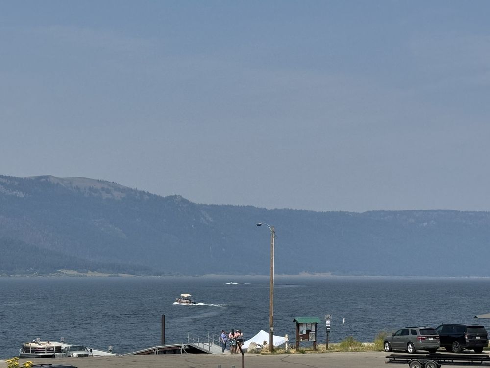 Lakefront Bar & Grill Cascade, Idaho