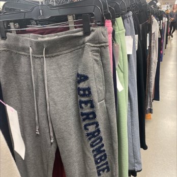 GOODWILL STORE & DONATION CENTER - Updated November 2025 - 16 Reviews ...