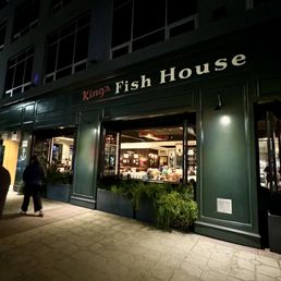 KING’S FISH HOUSE - PINE AVE - Updated December 2025 - 2766 Photos ...