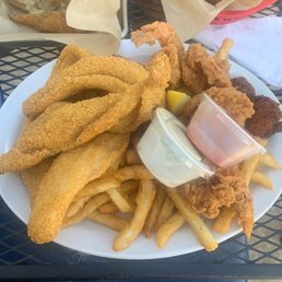 SKIPPER’S PIER COASTAL CAJUN KITCHEN - Updated May 2025 - 43 Photos & 80 Reviews - 103 N Main St ...